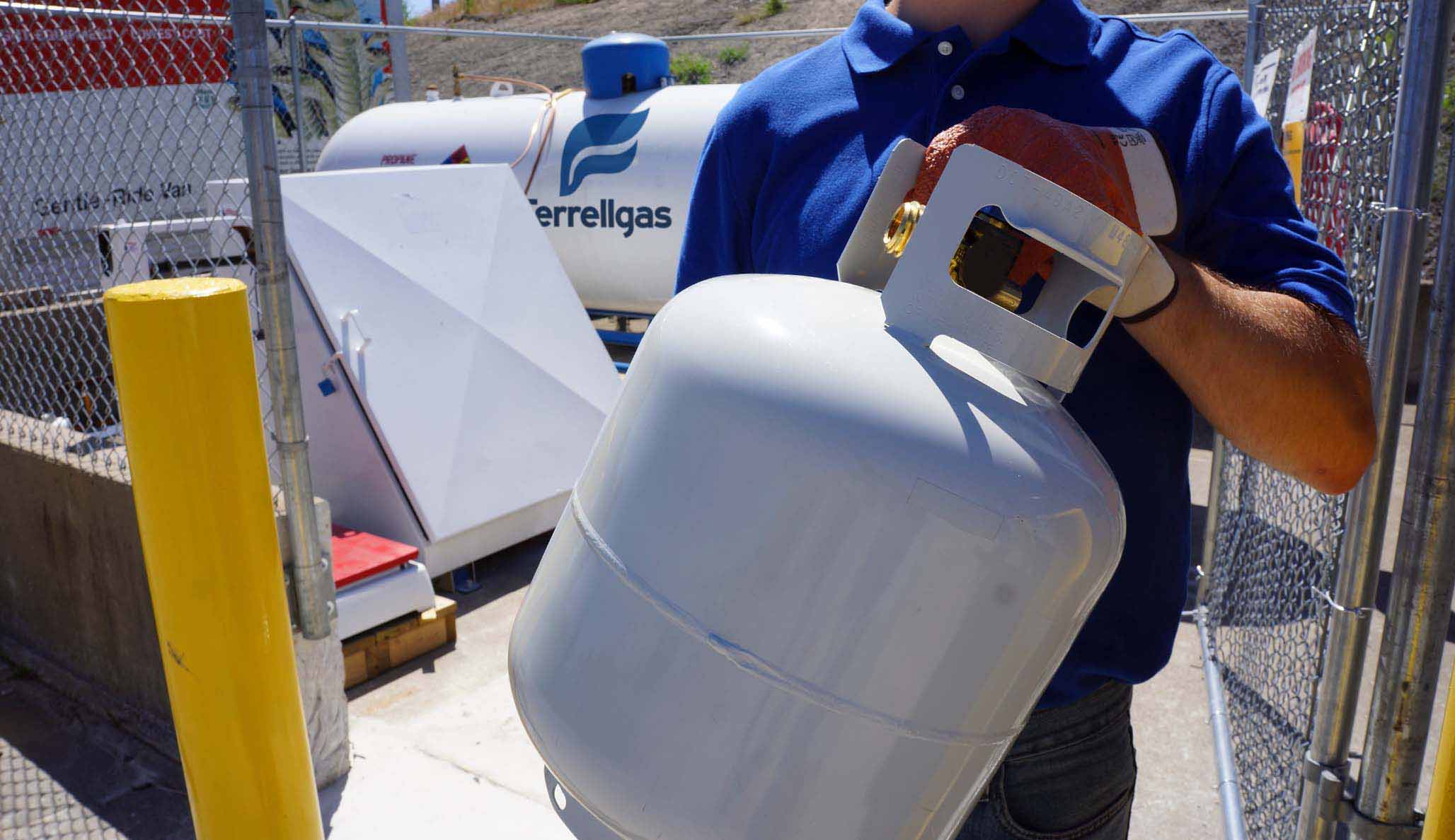How to properly dispose of small propane tanks | Ferrellgas | Fuel Life ...